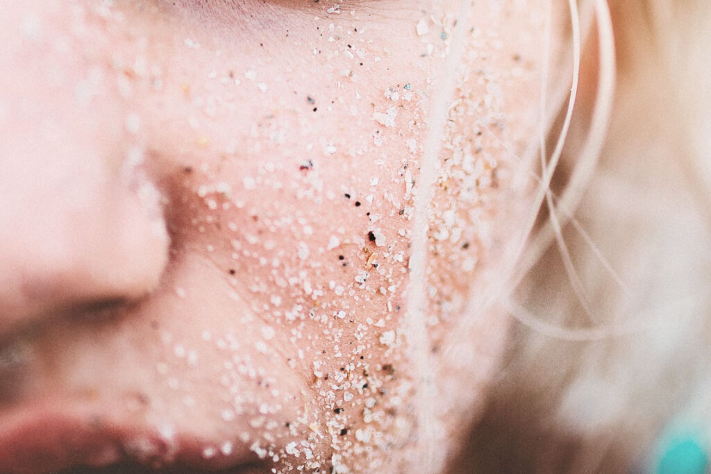 Beauty tips to minimize facial pores every girl should know - Seven Roses