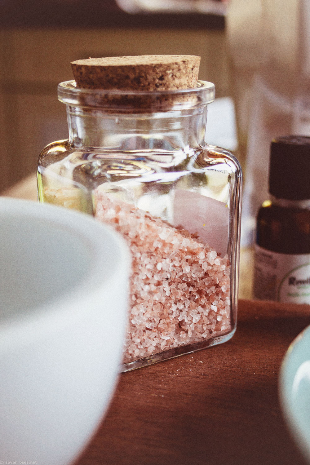 How to make your DIY natural toothpaste - Zero Waste & Vegan - Seven Roses