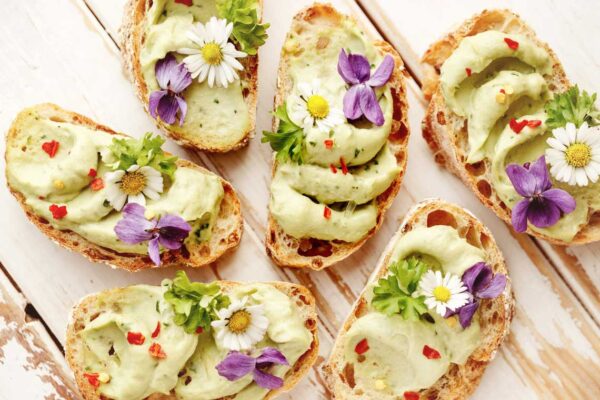 Flower power: 21 edible flower recipes - Seven Roses